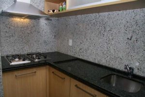 Granito Verde Labrador: Onde Utilizar e Ambientes Decorados